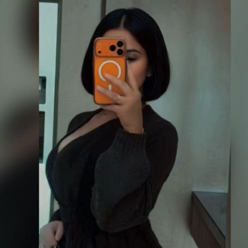 Milla J (@yourstrulymilaj) | Snapchat Stories, Spotlight & Lenses