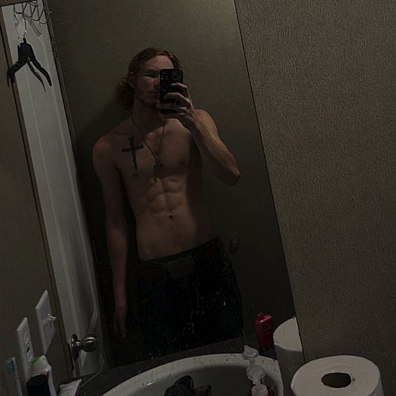 Zach🤠👷🏻 (@z_behlen) | Snapchat Stories, Spotlight & Lenses