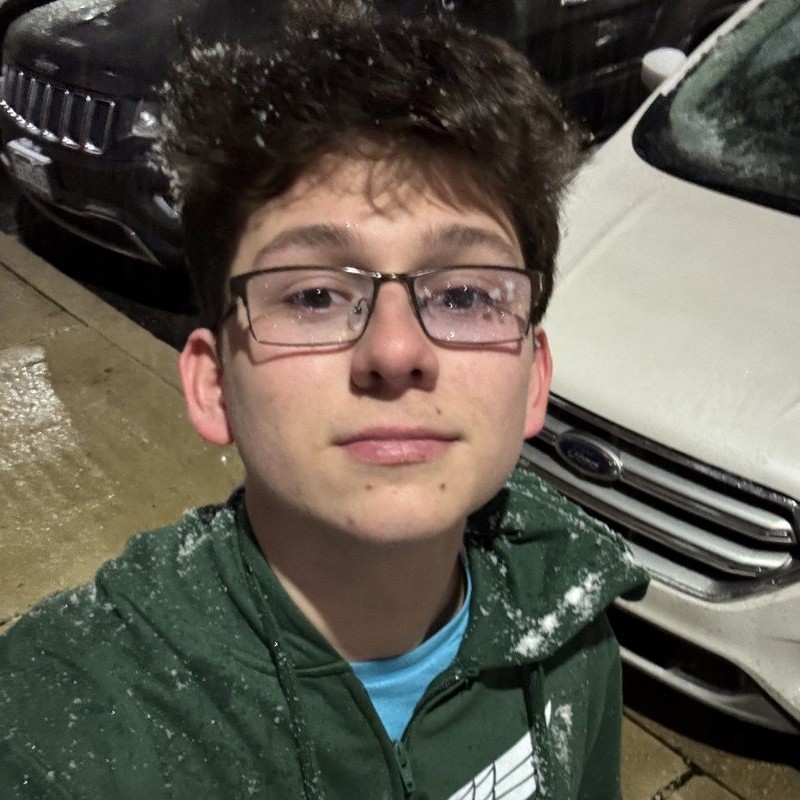 Zachcray (@zachcrayy) | Snapchat Stories, Spotlight & Lenses