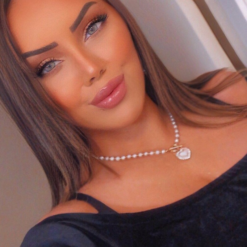 Iraqi Girl 🇮🇶🇸🇪 (@zahraa.16) | Snapchat Stories, Spotlight & Lenses