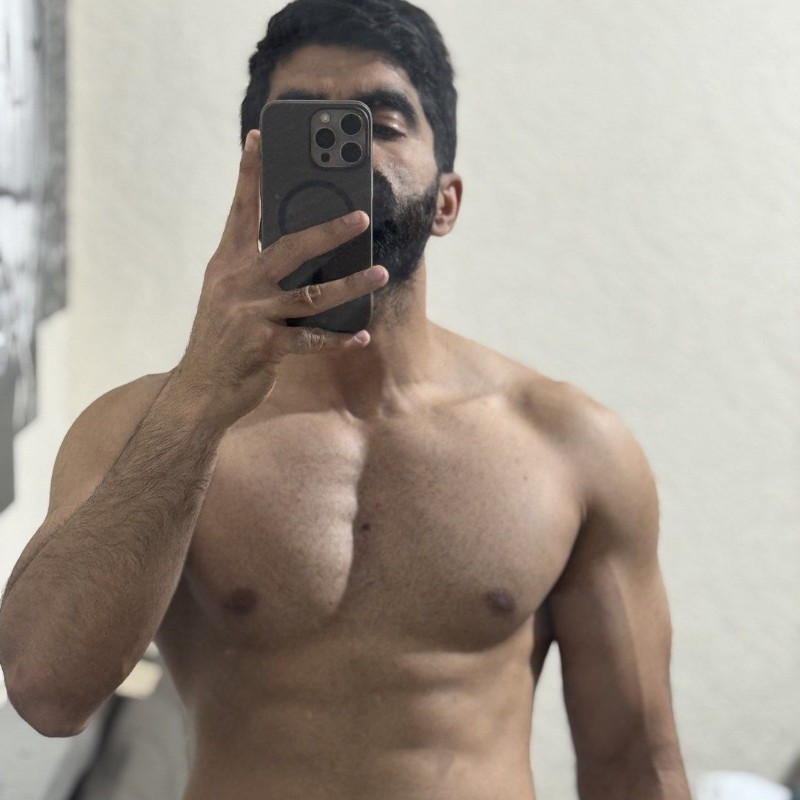 Mian Zain (@zain2musa) | Snapchat Stories, Spotlight & Lenses