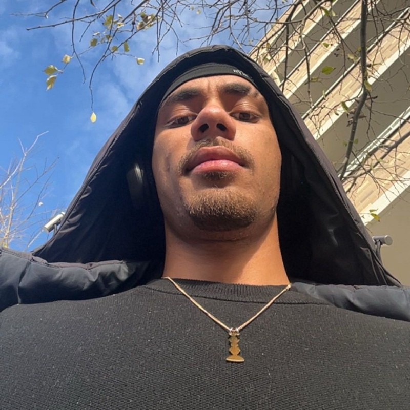 Zalex Avauk 🇳🇨 (@zalex135avk) | Snapchat Stories, Spotlight & Lenses