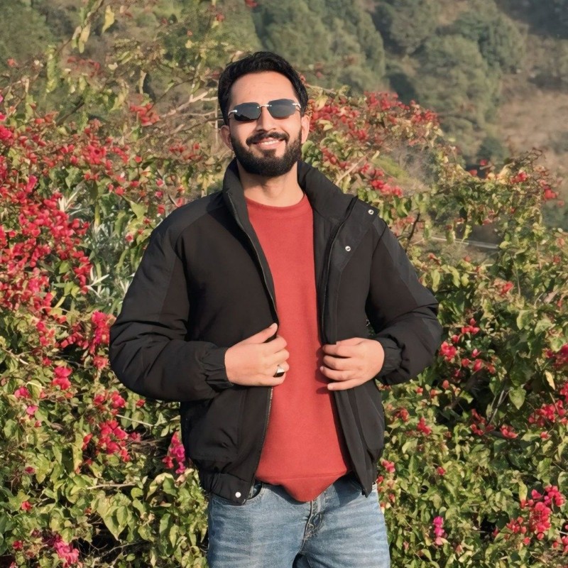 Zeeshan Abbas (@zee-shan06) | Snapchat Stories, Spotlight & Lenses