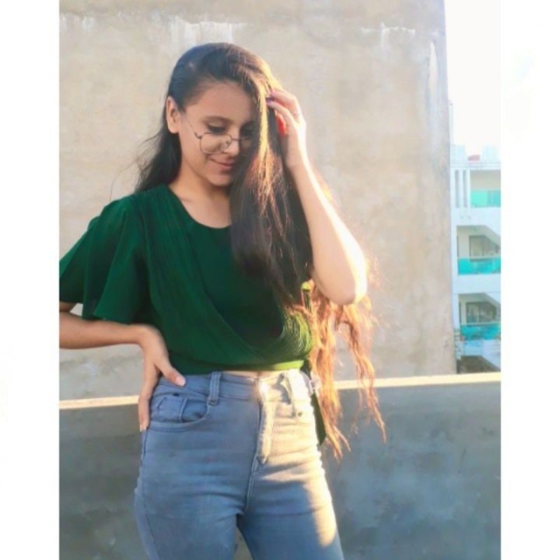 zeelBabariya21 (@zeel_2112) | Snapchat Stories, Spotlight & Lenses