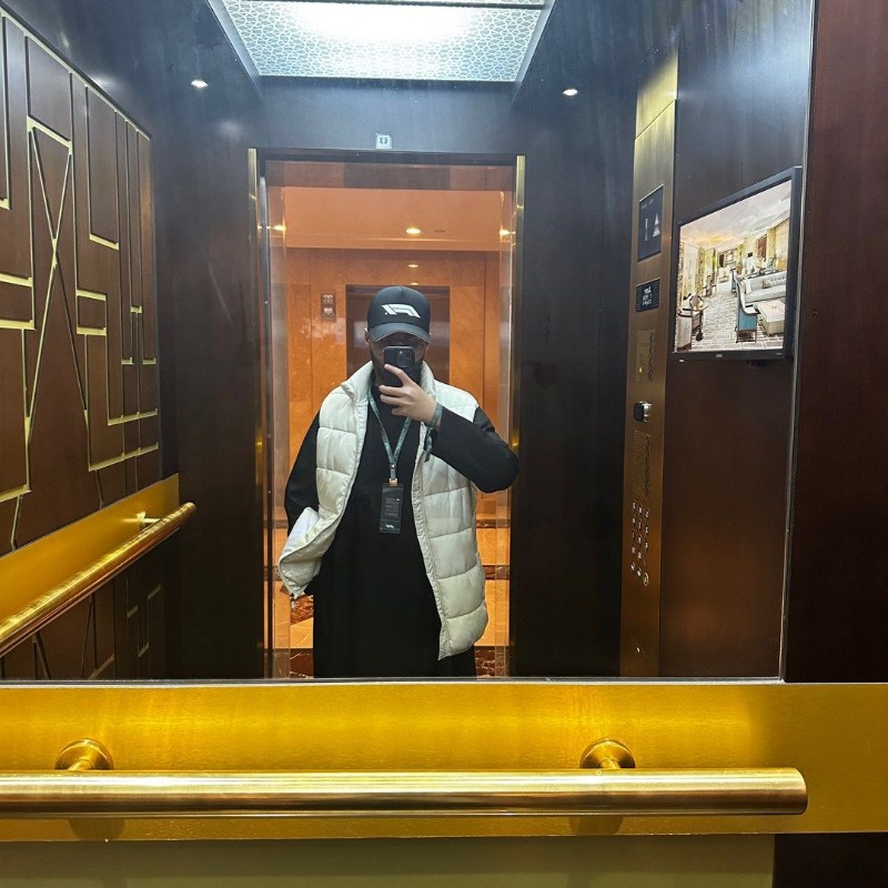 زياد (@zeeyadx) | Snapchat Stories, Spotlight & Lenses