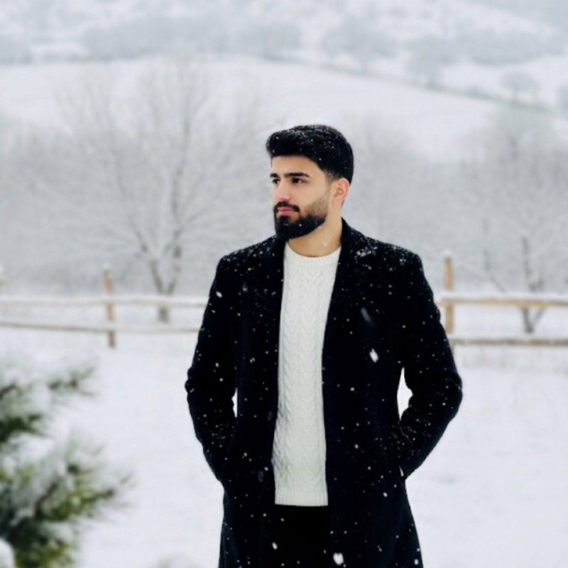 ﮼زنارهەرکی🤍" (@znar.harkii) | Snapchat Stories, Spotlight & Lenses