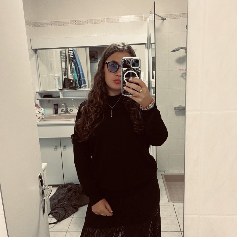 Zoé ️🤍 (@zoe_labrousse09) | Snapchat Stories, Spotlight & Lenses