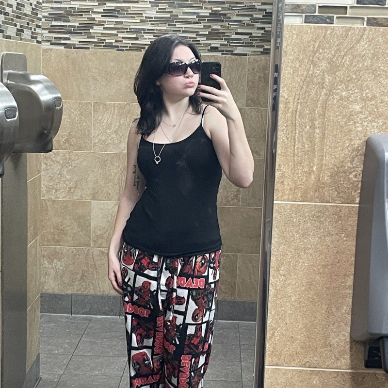 Zo 🥀 (@zoinks_zo) | Snapchat Stories, Spotlight & Lenses