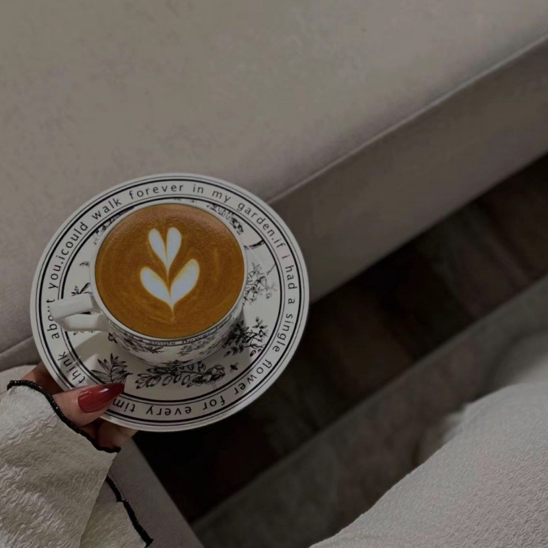 بنت القصيم 📸 (@zoo.ooz882) | Snapchat Stories, Spotlight & Lenses