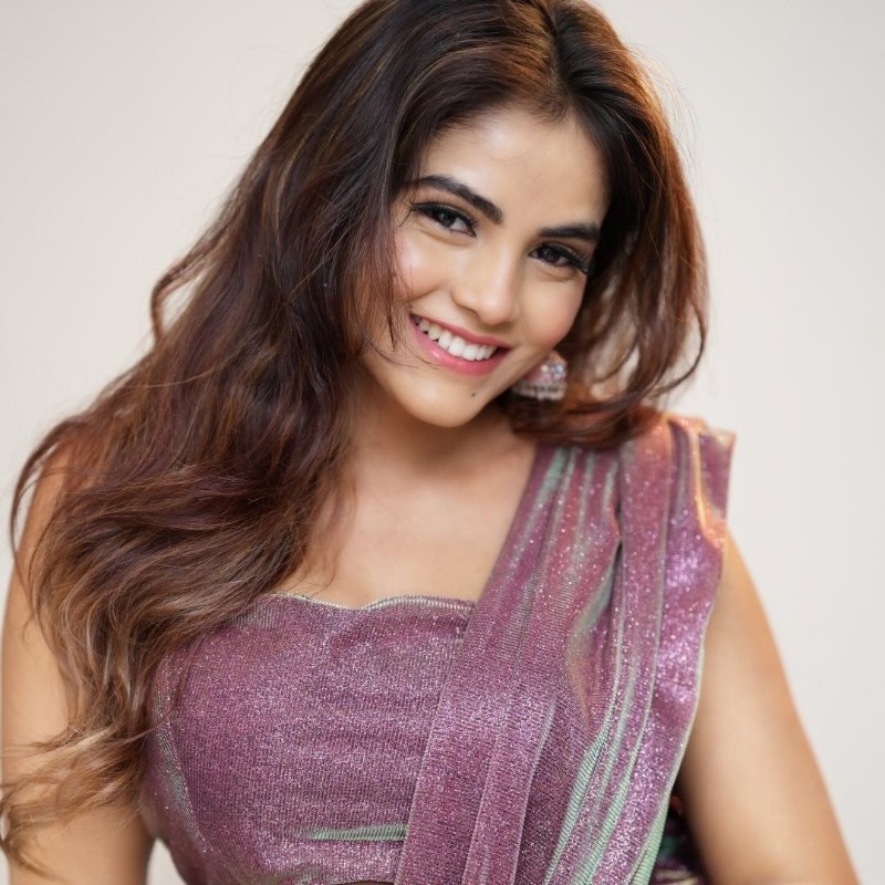 Zoya Jaan (@zoya.jaan2024) | Snapchat Stories, Spotlight & Lenses