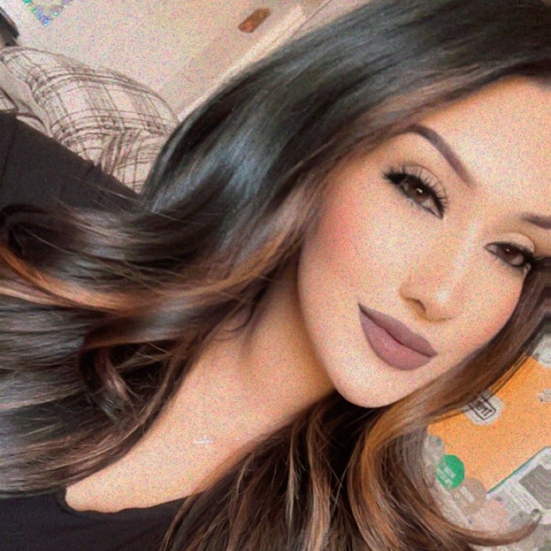 𝔐𝔢𝔩𝔞𝔫𝔦𝔢🖤 (@zoya.mel) | Snapchat Stories, Spotlight & Lenses