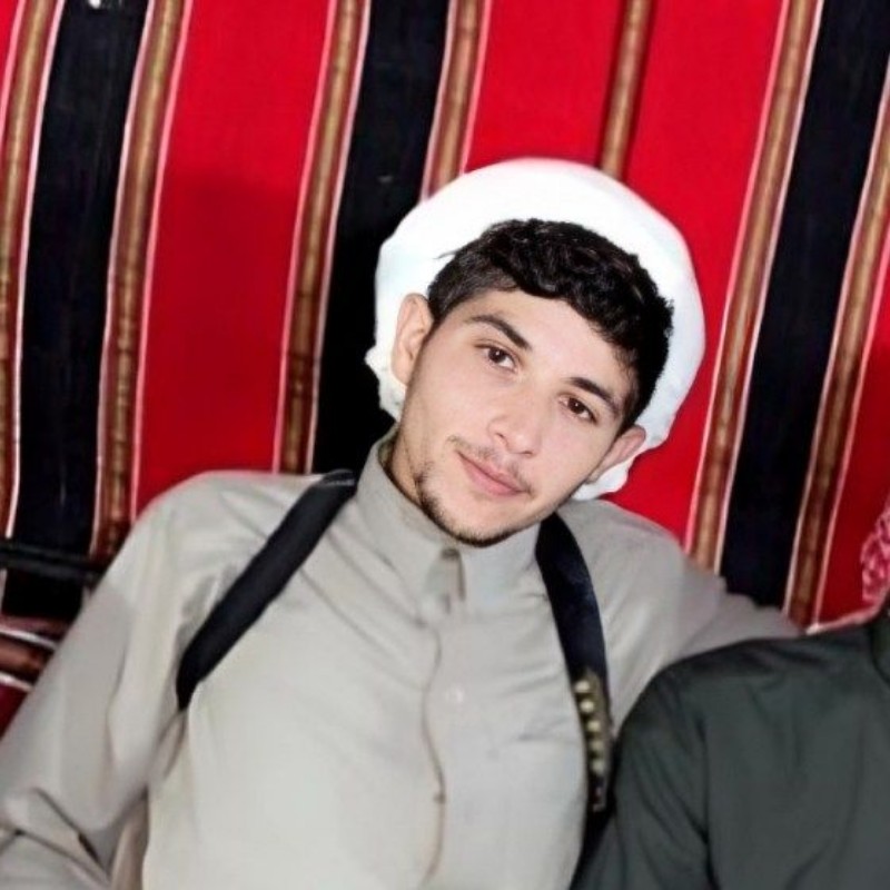 ابوالعز🇸🇦 (@zy_4u) | Snapchat Stories, Spotlight & Lenses